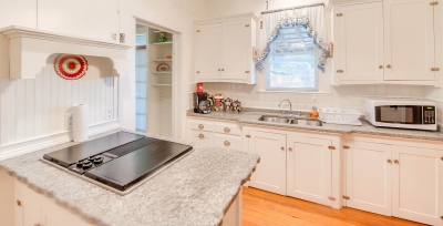 Peach Tree Inn & Suites - Voted #1 Motel in Fredericksburg, Texas ...